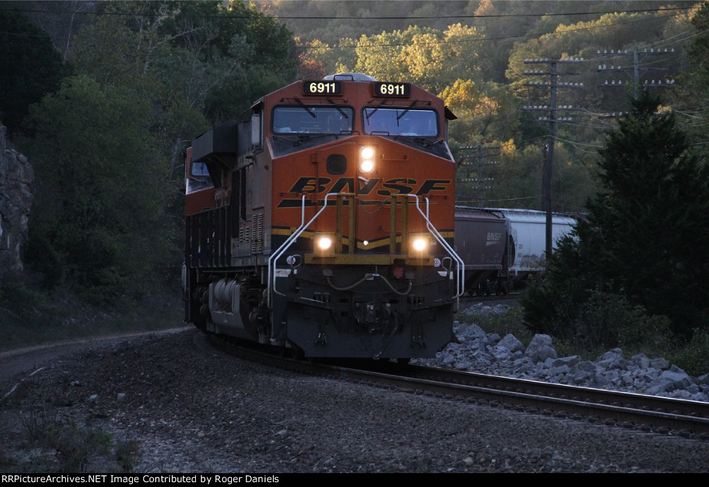 BNSF 6911